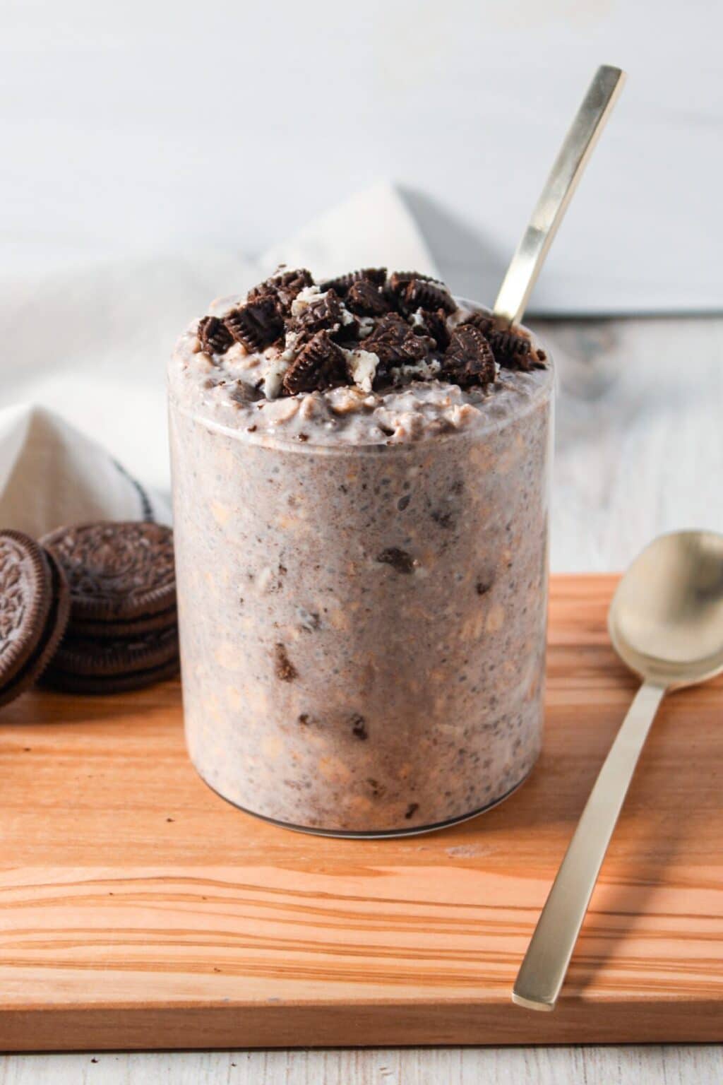Oreo Overnight Oats (High Protein, High Fiber): Balanced Nutritionist