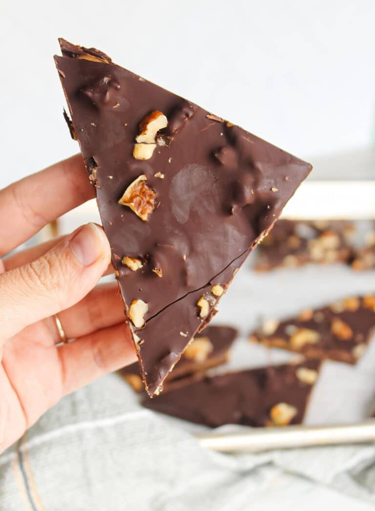 Easy Chocolate Date Bark with Peanut Butter (Viral Recipe) - The ...