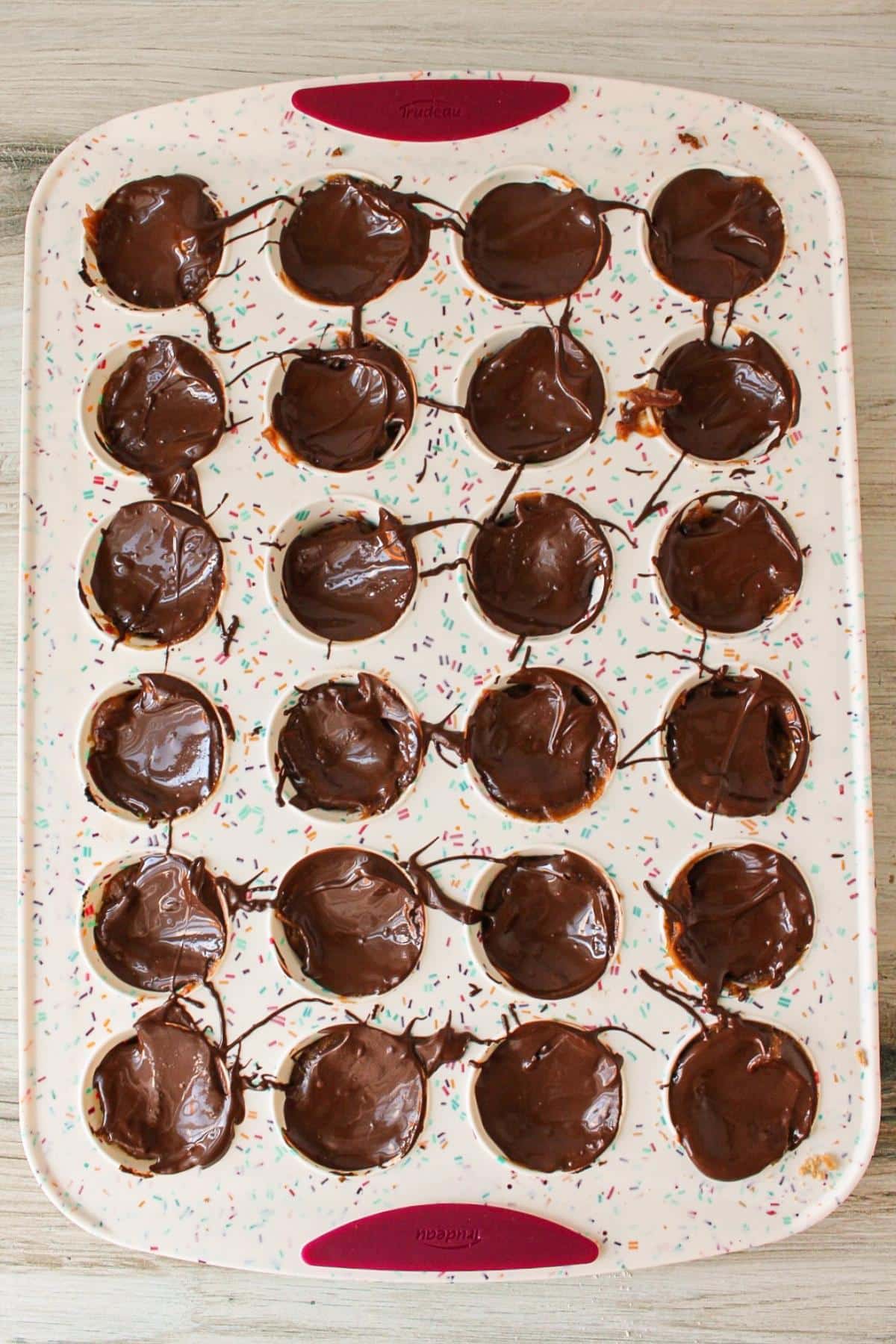 Easy Healthy Twix Cups with Homemade Date Caramel - The Balanced ...