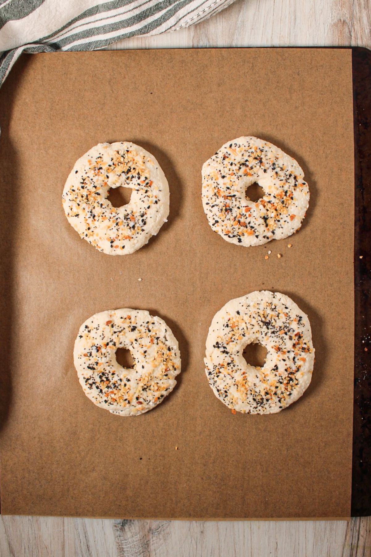 Cottage Cheese Bagel (2-Ingredient, High Protein!) - The Balanced ...