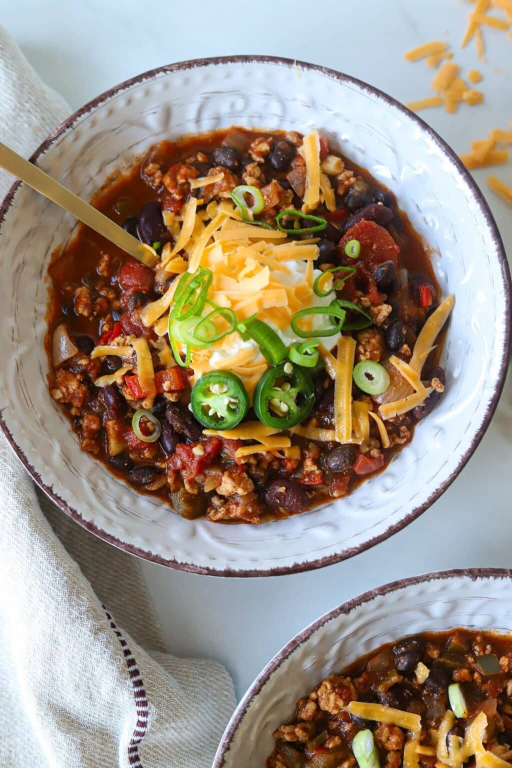 Ground Chicken Chili Recipe (Easy and Healthy!) - The Balanced Nutritionist