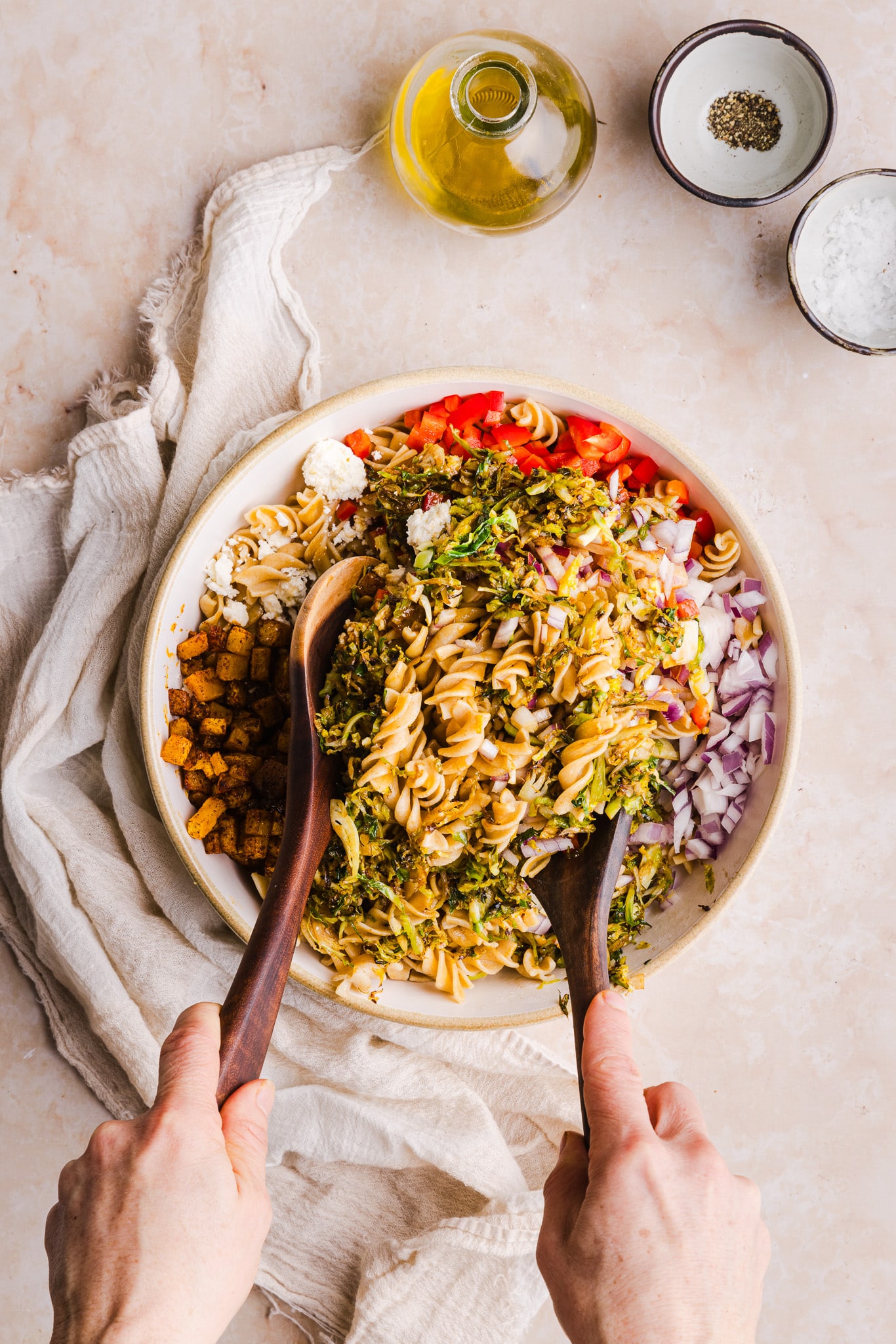 Winter Pasta Salad with Veggies and Balsamic Vinaigrette - The Balanced ...