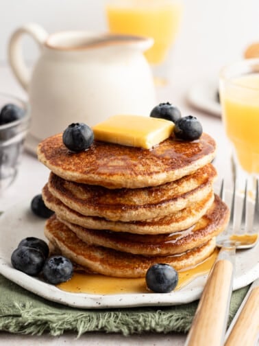 Cottage Cheese Bagel (2-Ingredient, High Protein!) - The Balanced ...